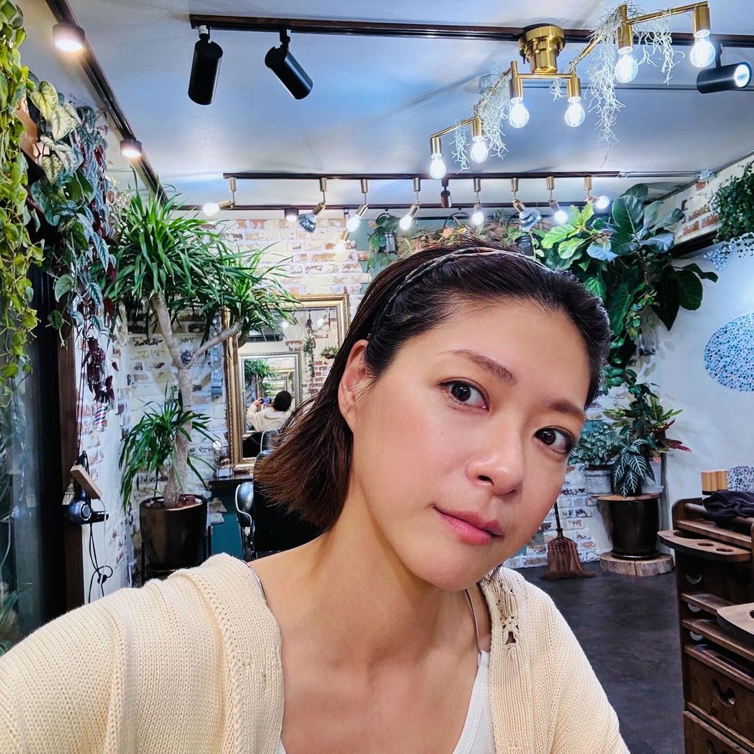 「セットなしお風呂上がりでも素敵」38歳人気女優のヌーディな〝イメチェン〟報告に「結婚してますよね？」の声(西スポWEB OTTO！) | JMMAポータル