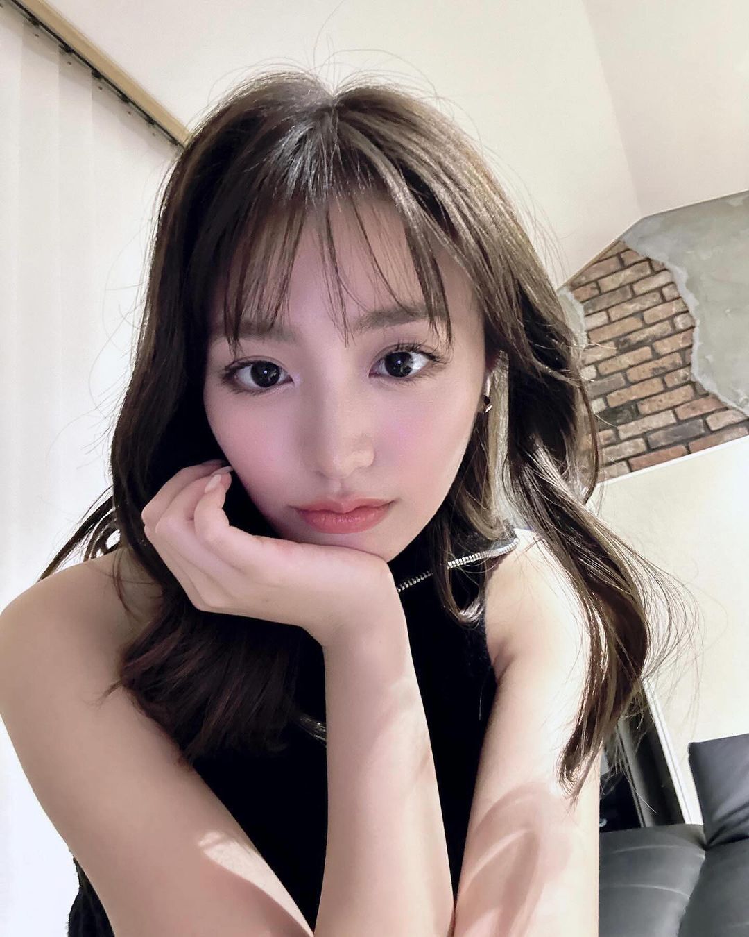 女優の香音、肩だし〝美ワキ〟黒コーデが「刺さり過ぎる」と話題に 父はタレントの野々村真(西スポWEB OTTO！) | JMMAポータル