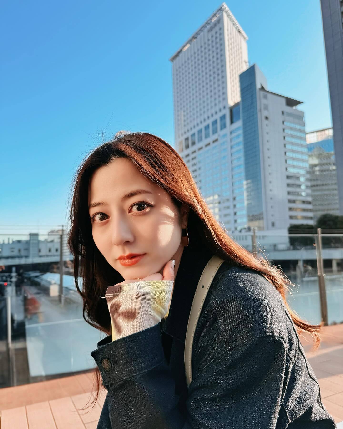 美人戦隊女優、16年前〝共に戦った相棒〟とのツーショットにファン歓喜「本物が2人も！！」「エモい！！」(西スポWEB OTTO！) | JMMAポータル