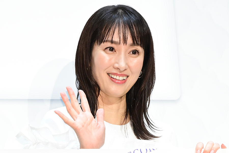 坂下千里子、異色メンバーでテニス 53歳芸人のウエア姿に脚光「足がツルツル」「マダム化」(ENCOUNT) | JMMAポータル