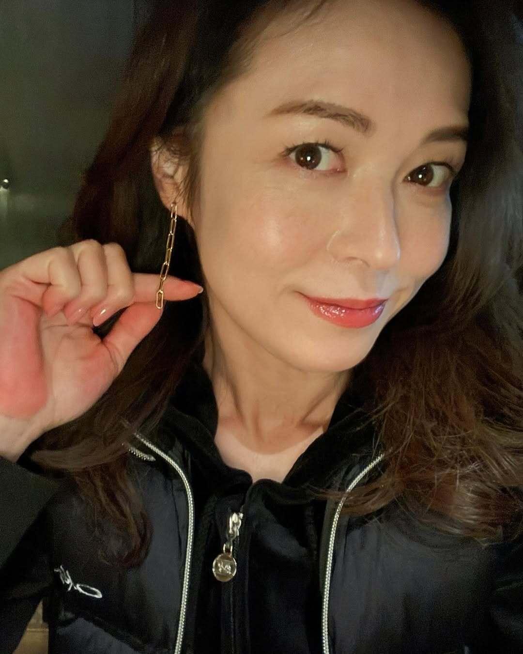 「真珠夫人」瑠璃子さま7年前の妖艶ショットに悩殺 「あぁ. . .官能的な」「艶やか」「美貌にメロメロだよ」「今も変わりなく美しい」(西スポWEB OTTO！) | JMMAポータル